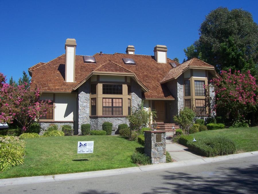 Sierra Roofing & Solar | Diamond Certified | Oakland Solar Contractor