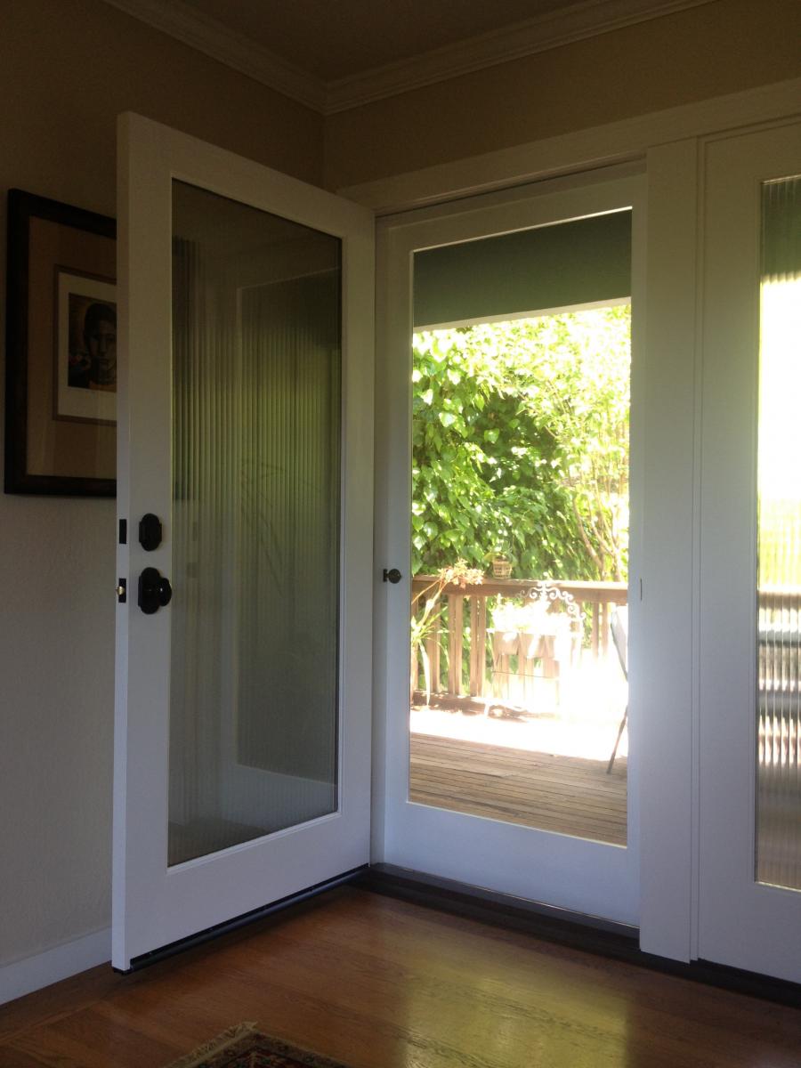 Wesco Screen Co | Custom Window Screens & Doors | Diamond Certified