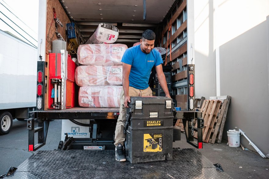 Alley Cat | Diamond Certified | Oakland Attic Cleaning & Rodent Control