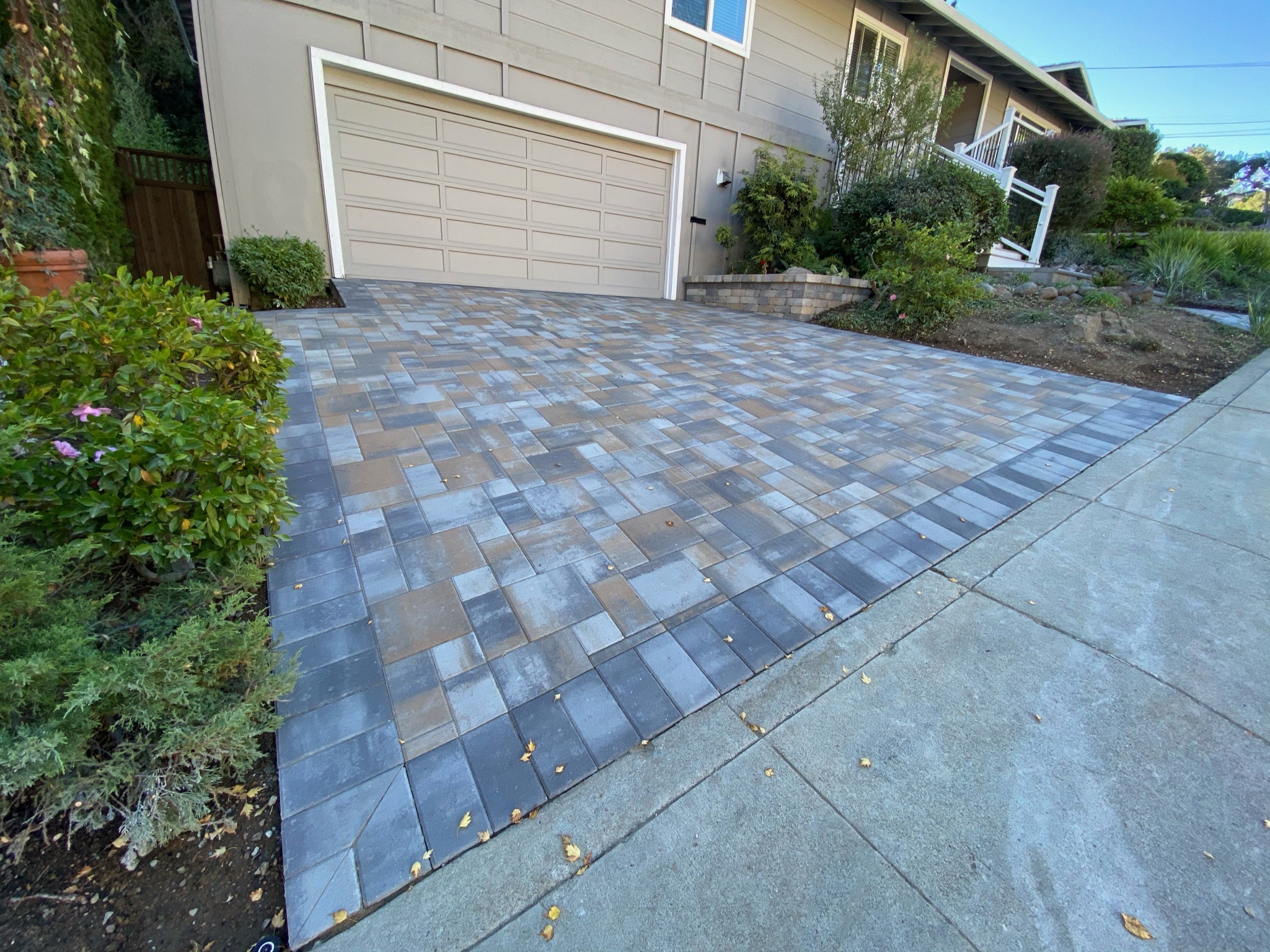 Unique Pavers | Diamond Certified | South Bay Hardscaping