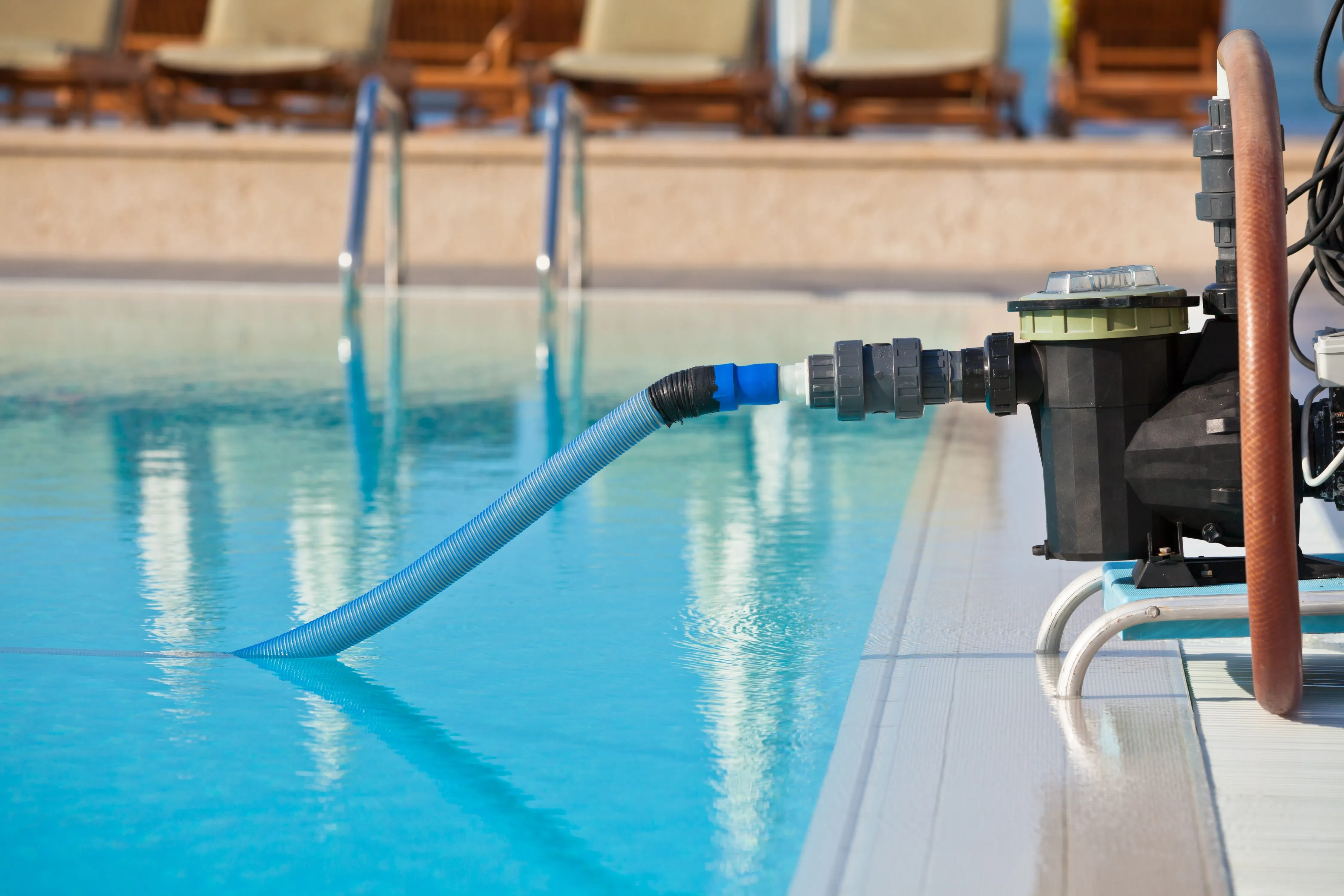 4 Ways to Reduce Swimming Pool Utility Costs | Diamond Certified